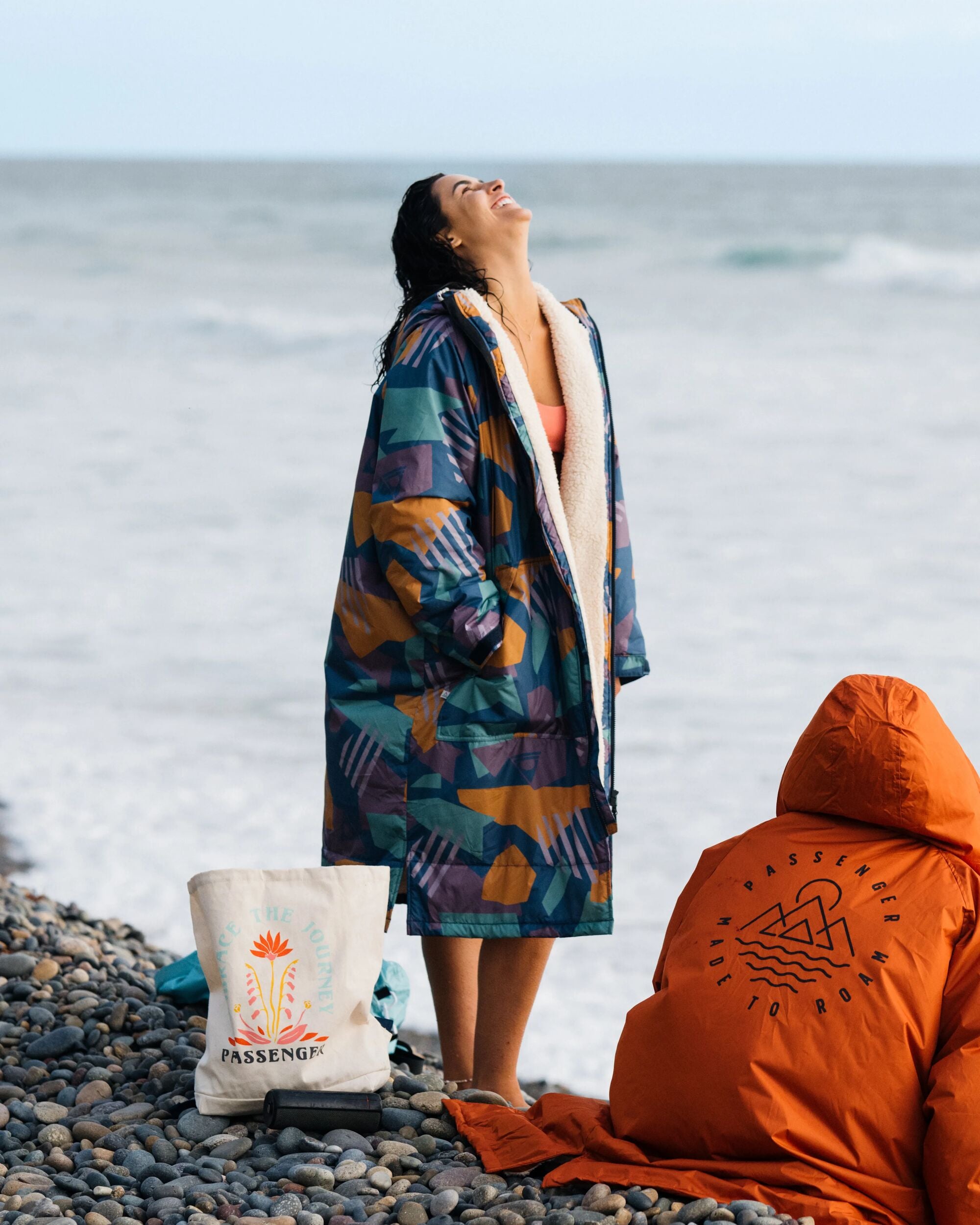 Poncho de Surf Doublé en Sherpa Recyclé Waves Motif Camouflage Bleu ...